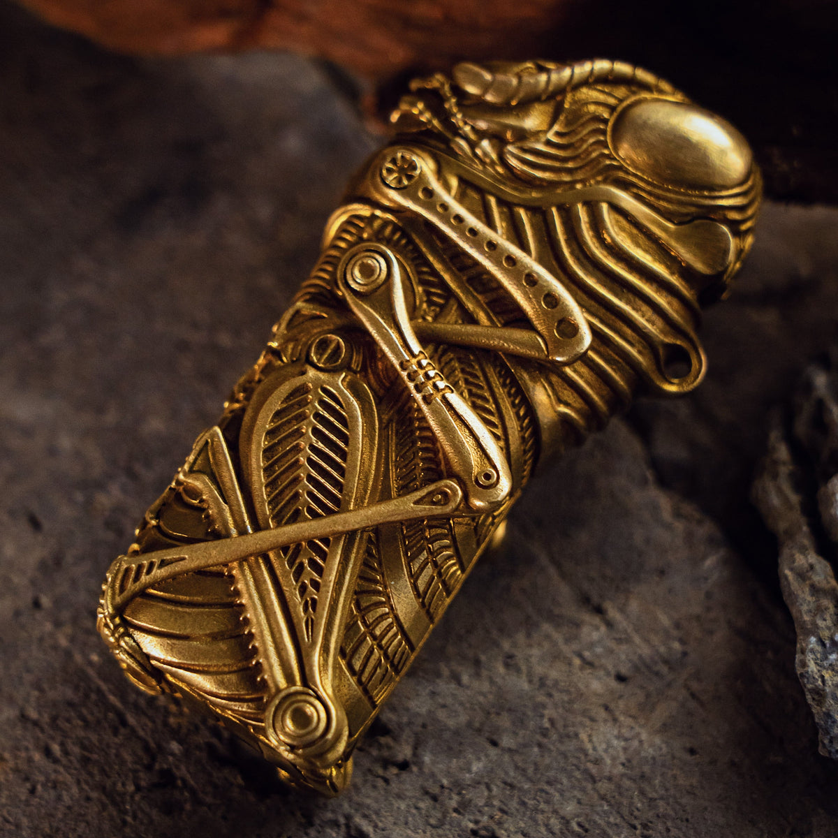 Cricket lighter case – Coppertist
